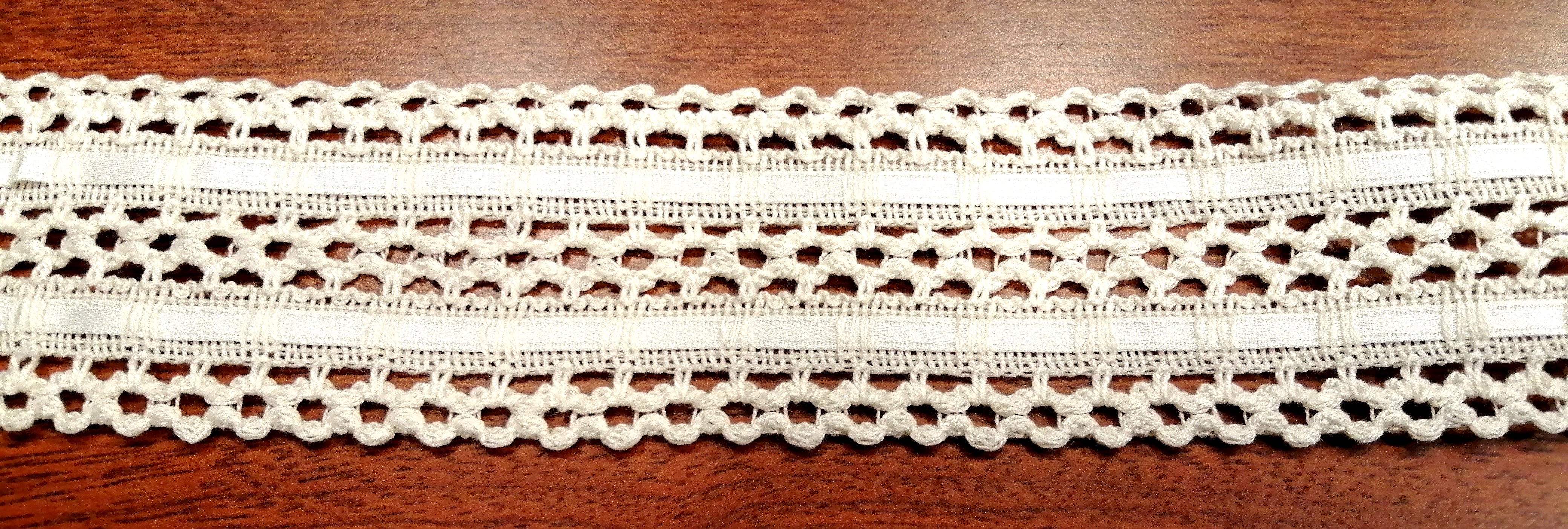 Encaje bolillo con liston doble modelo 2000AB