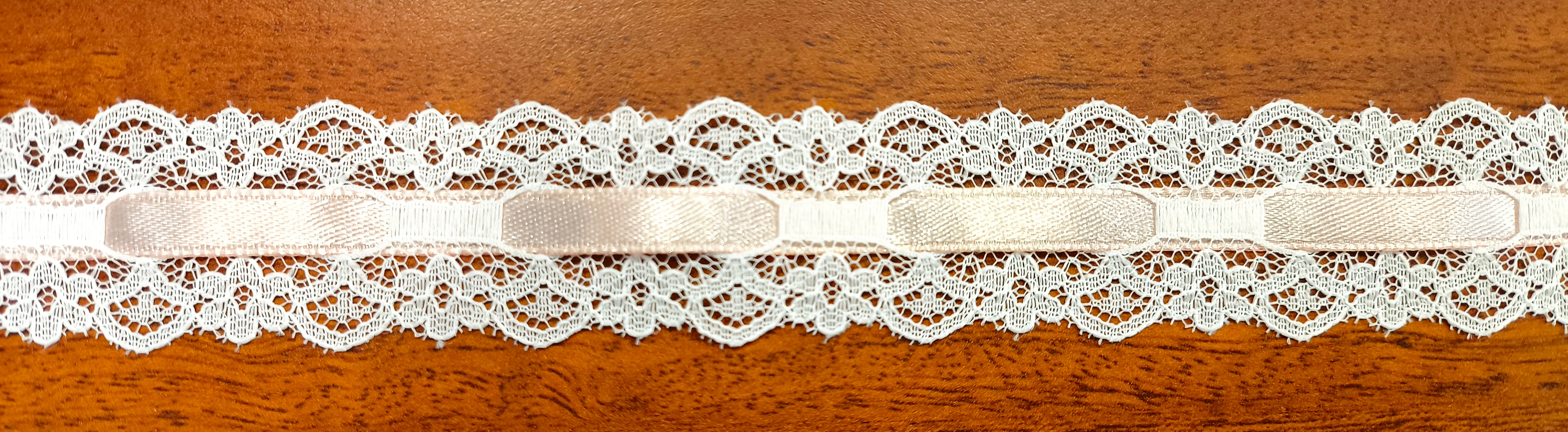 Encaje con liston modelo 55877L-03