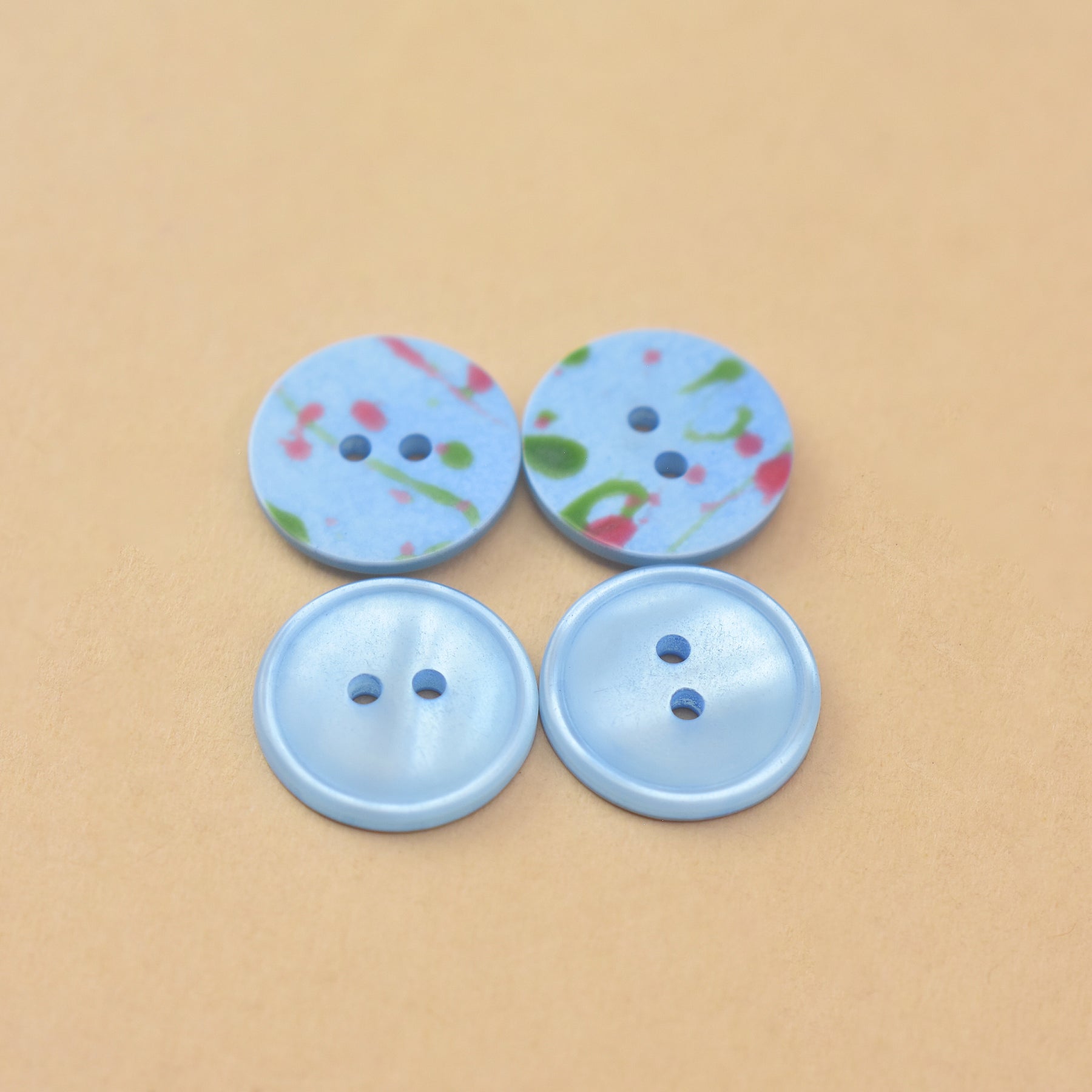 Botones perla Modelo 3827 #30. Caja 32-BB