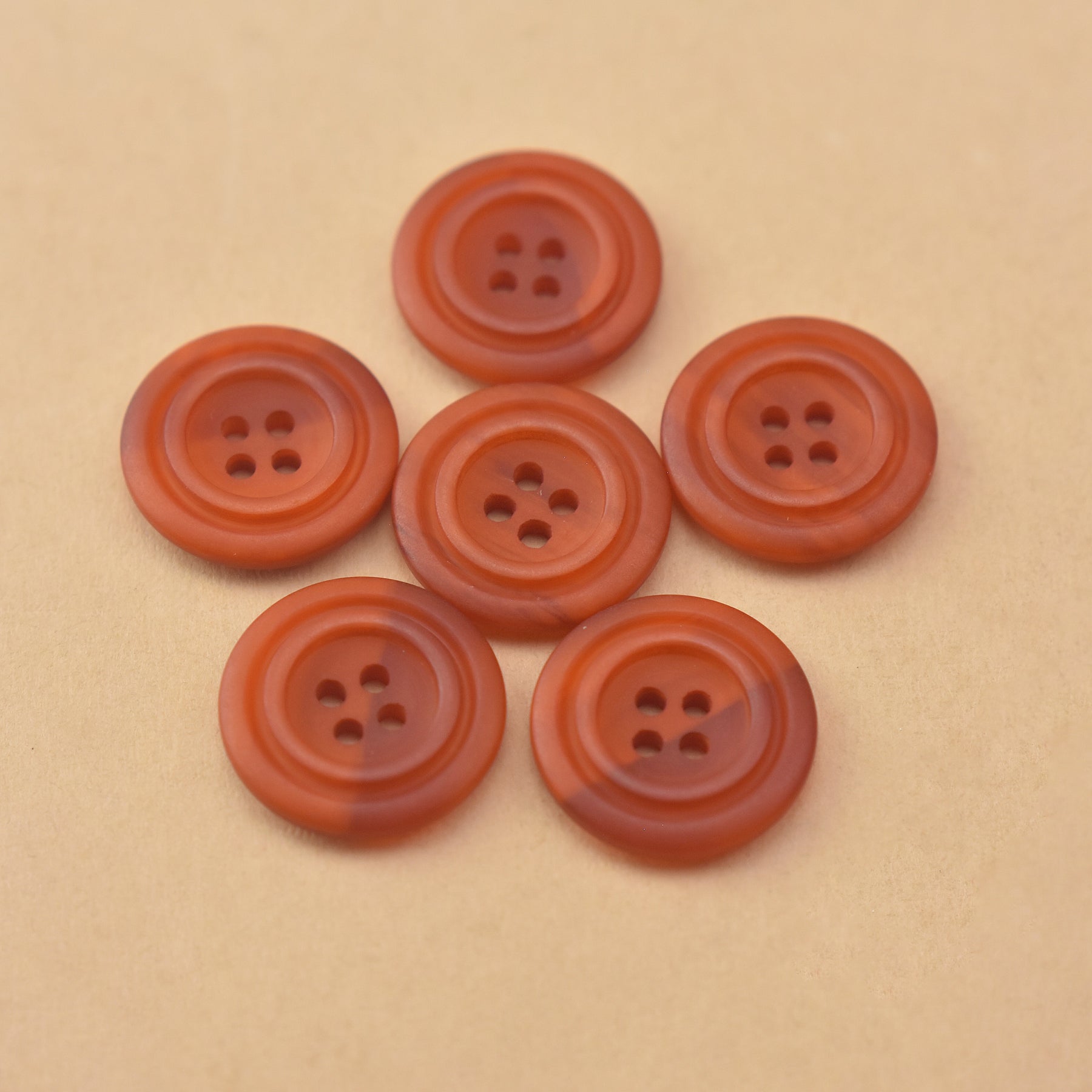 Botones modelo 8151-2 #36. Caja 99-BB.