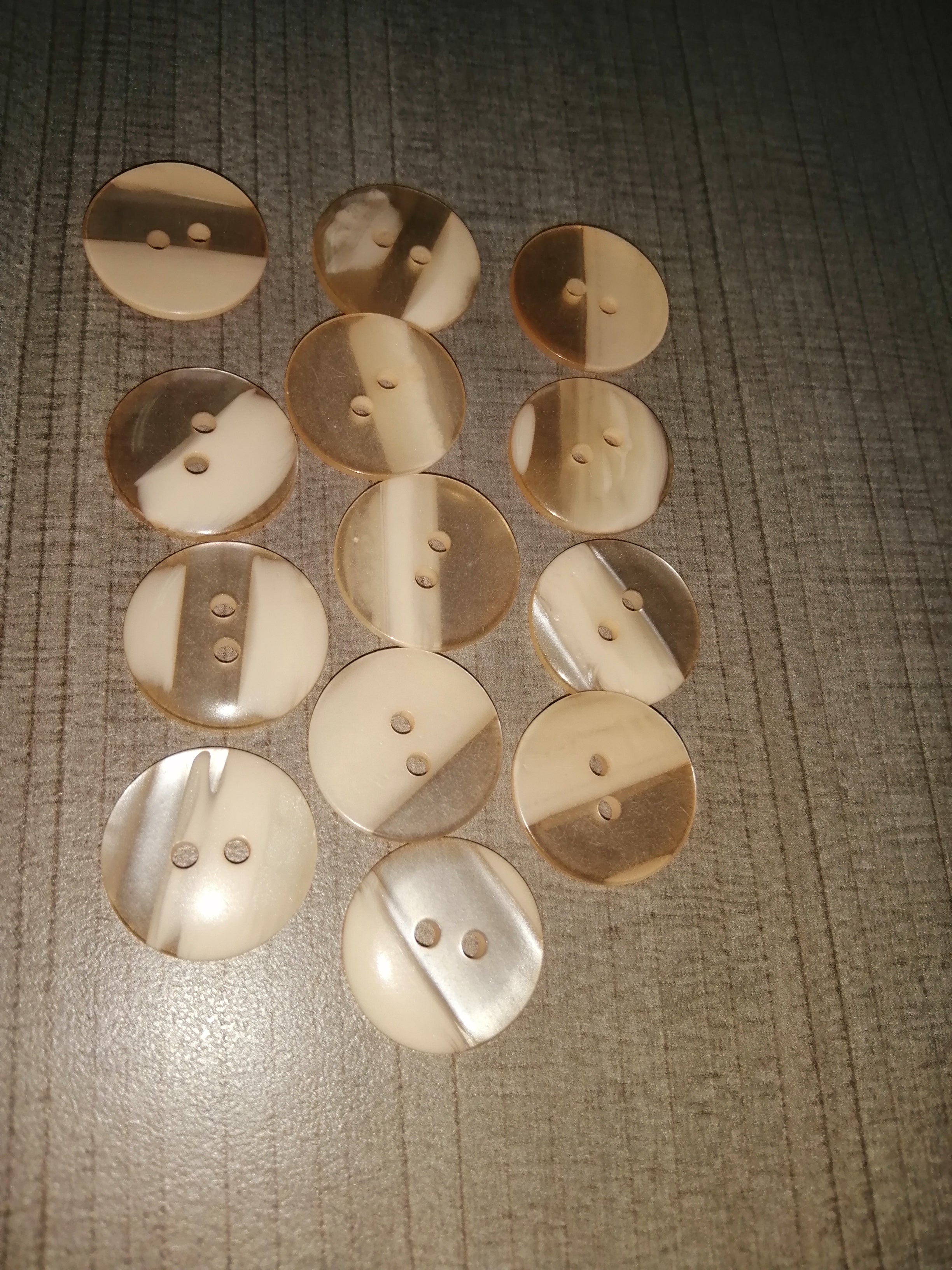 Botones circulares transparentes rayado modelo 2013-E